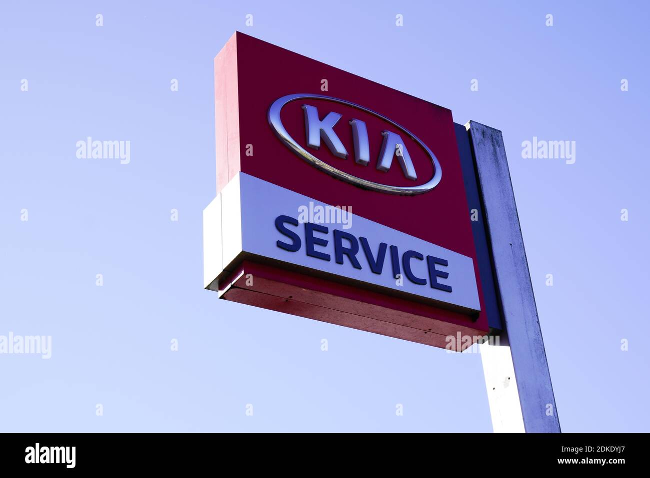 Bordeaux , Aquitaine France - 11 21 2020 : kia service logo and text ...
