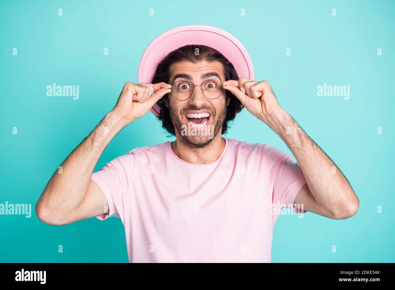 Photo portrait of crazy mad man staring grinning laughing white teeth ...