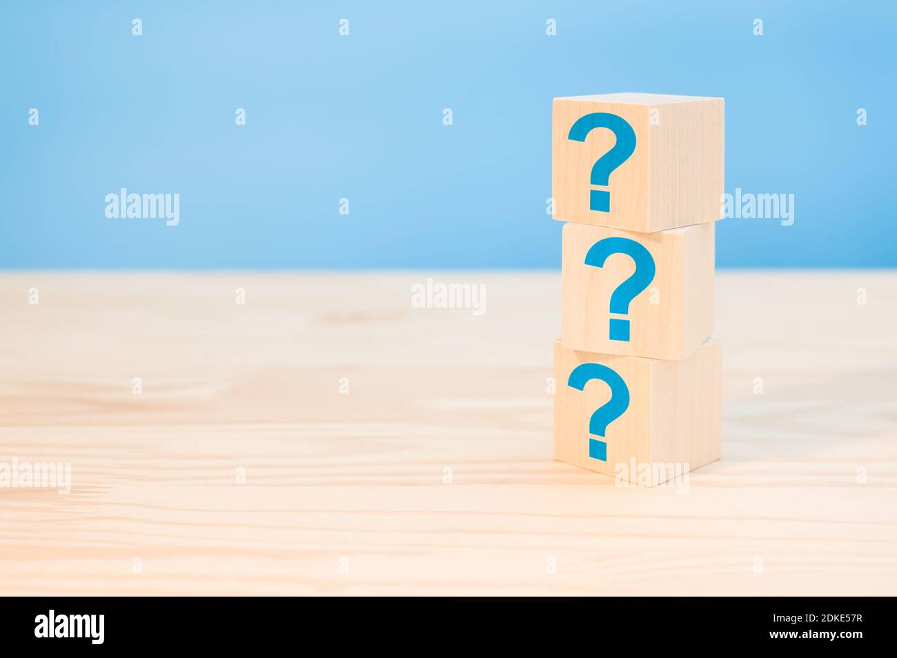 Question mark block hi-res stock photography and images - Alamy