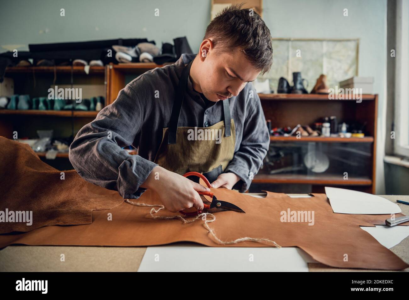 Shoemaking master hi-res stock photography and images - Alamy