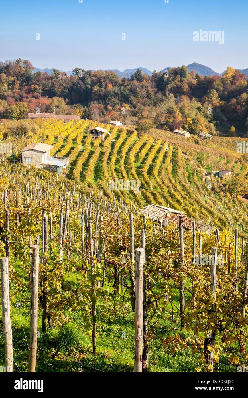 Rural buildings buildings hi-res stock photography and images - Alamy