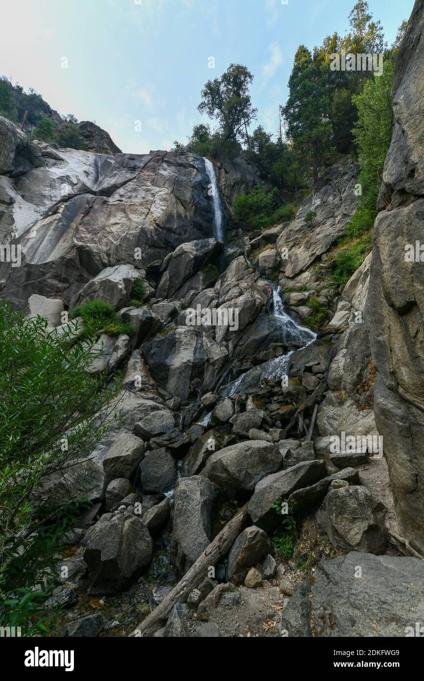 A dry Grizzly Falls in Sequoia National Forest. Kings Canyon and ...