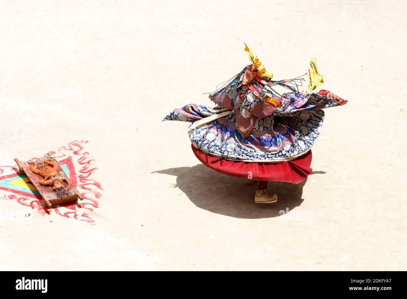 Deer dance hi-res stock photography and images - Alamy