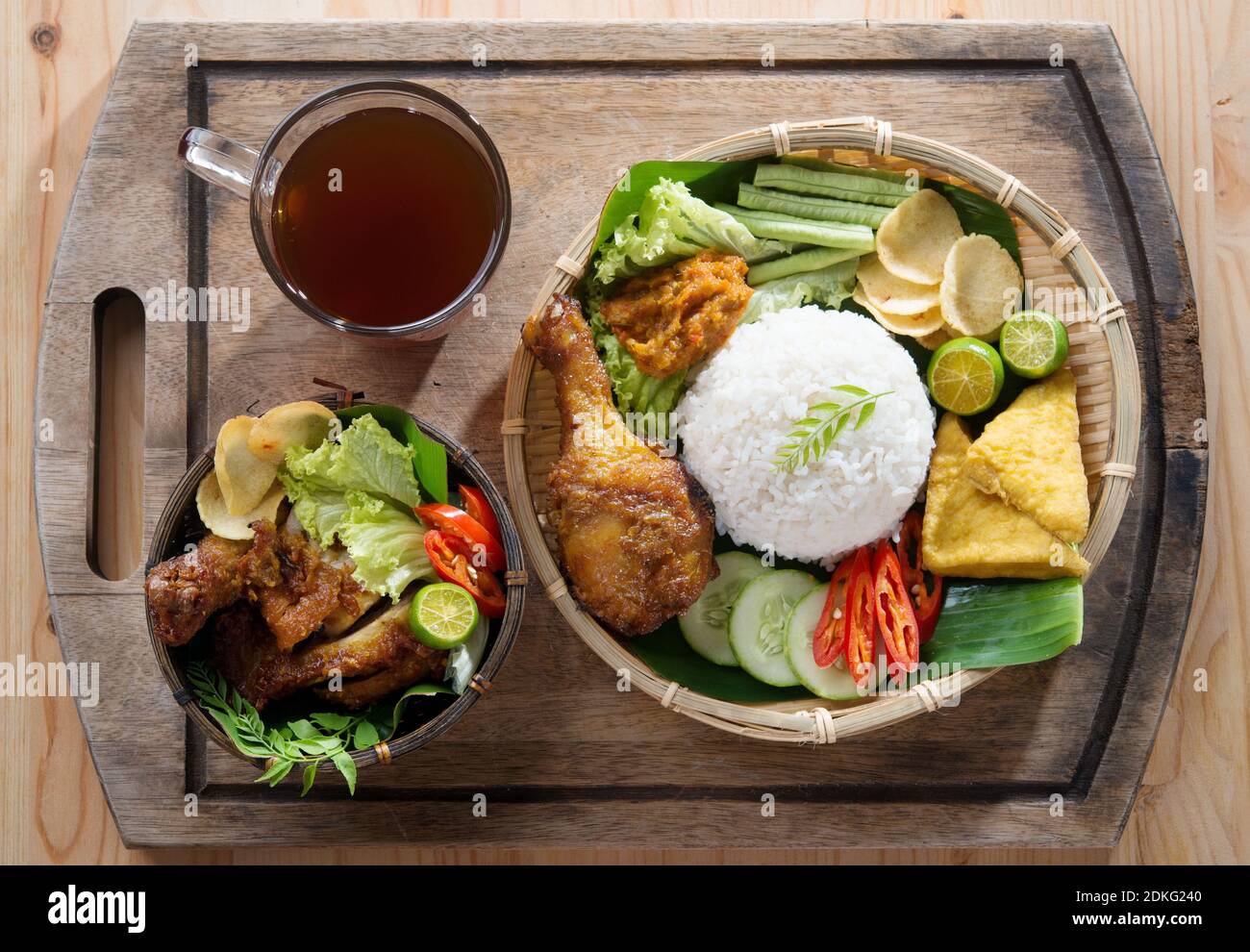 Nasi penyet hi-res stock photography and images - Alamy