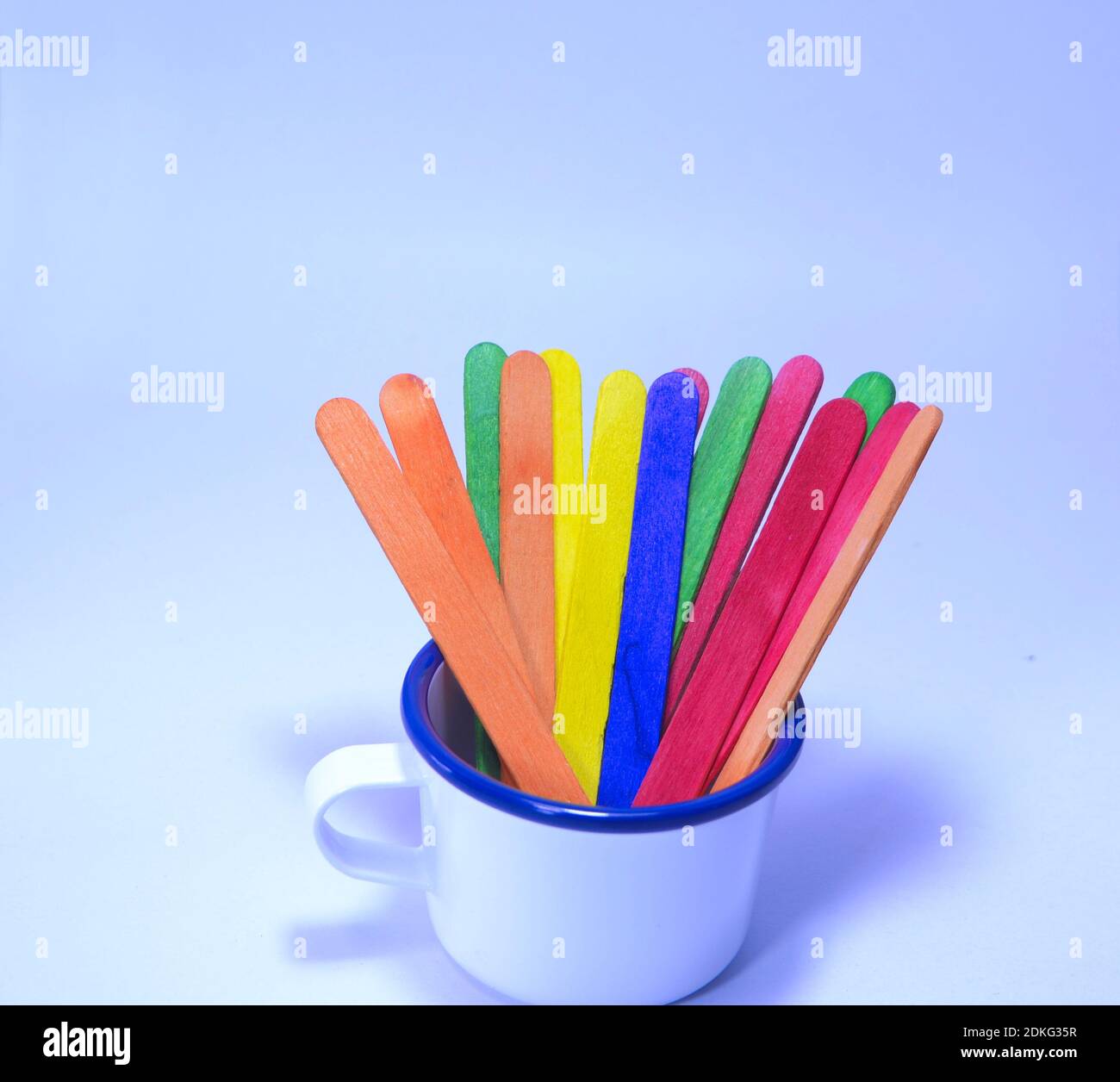 Popsicle stick container hi-res stock photography and images - Alamy