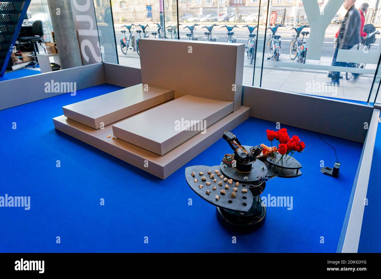 Dublin MAY 2, 2017 - Beautiful scene of Physical Laboratory Stock Photo ...