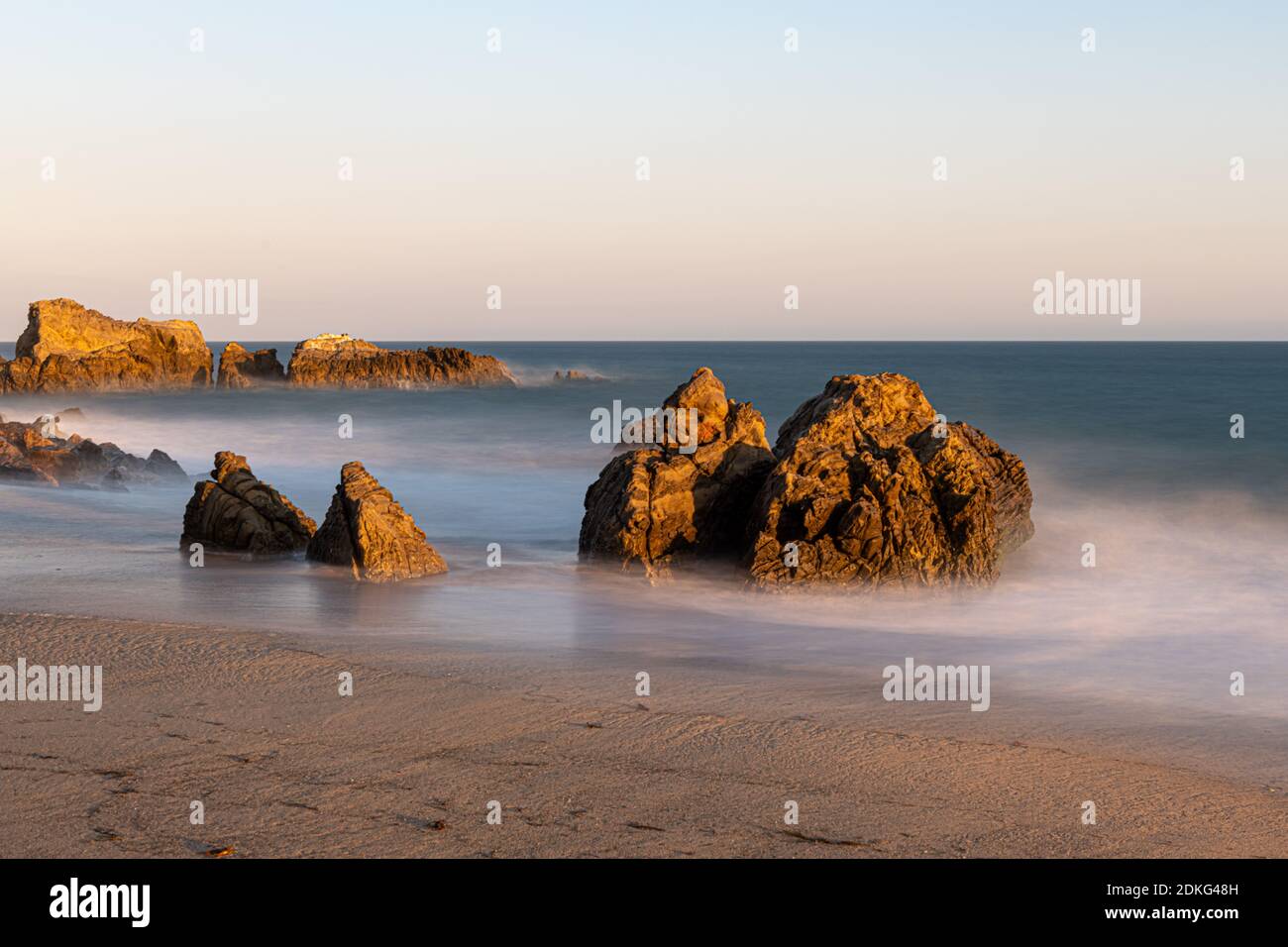 Leo carrillo state beach hi-res stock photography and images - Alamy