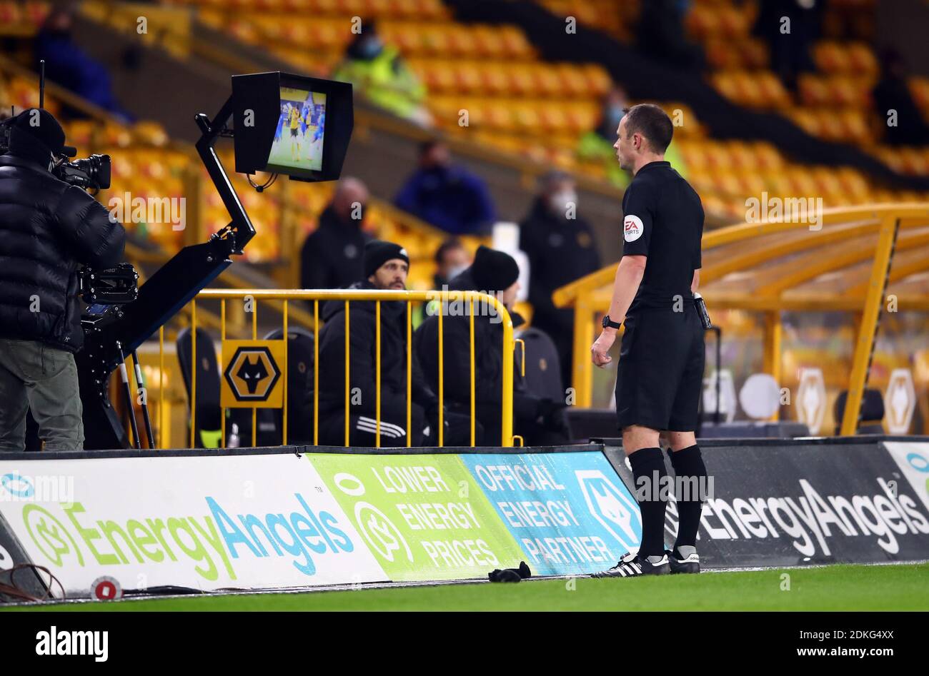 Var pitch side monitor hi-res stock photography and images - Alamy