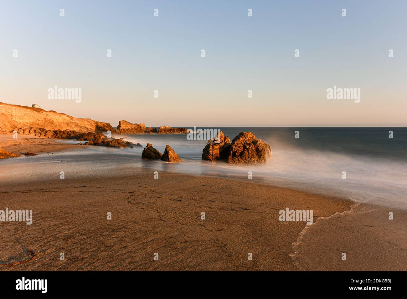 Leo carrillo state beach malibu hi-res stock photography and images - Alamy