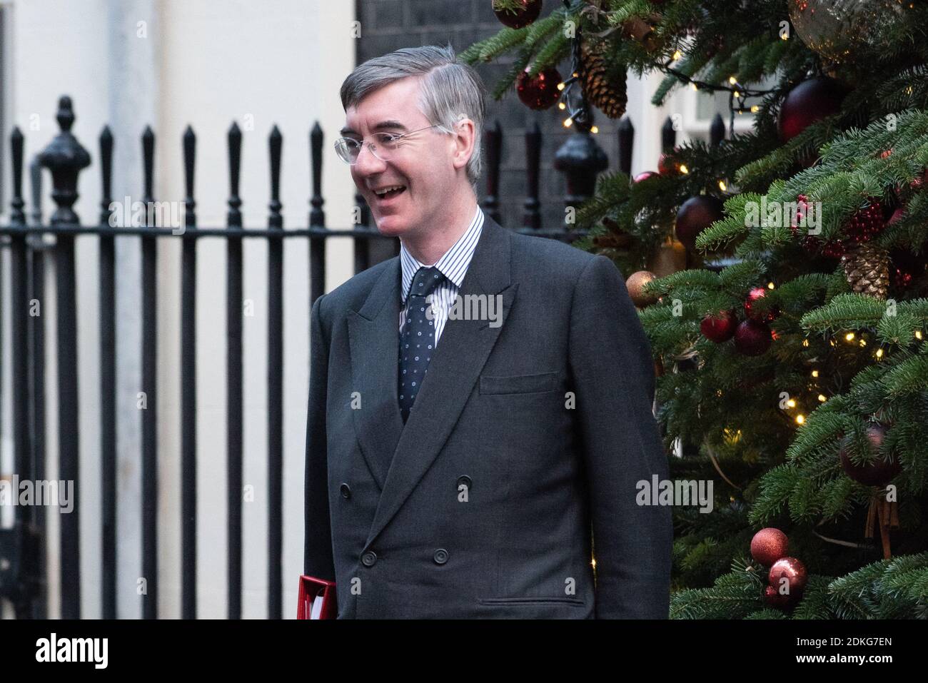 Jacob rees mogg arrives hi-res stock photography and images - Alamy