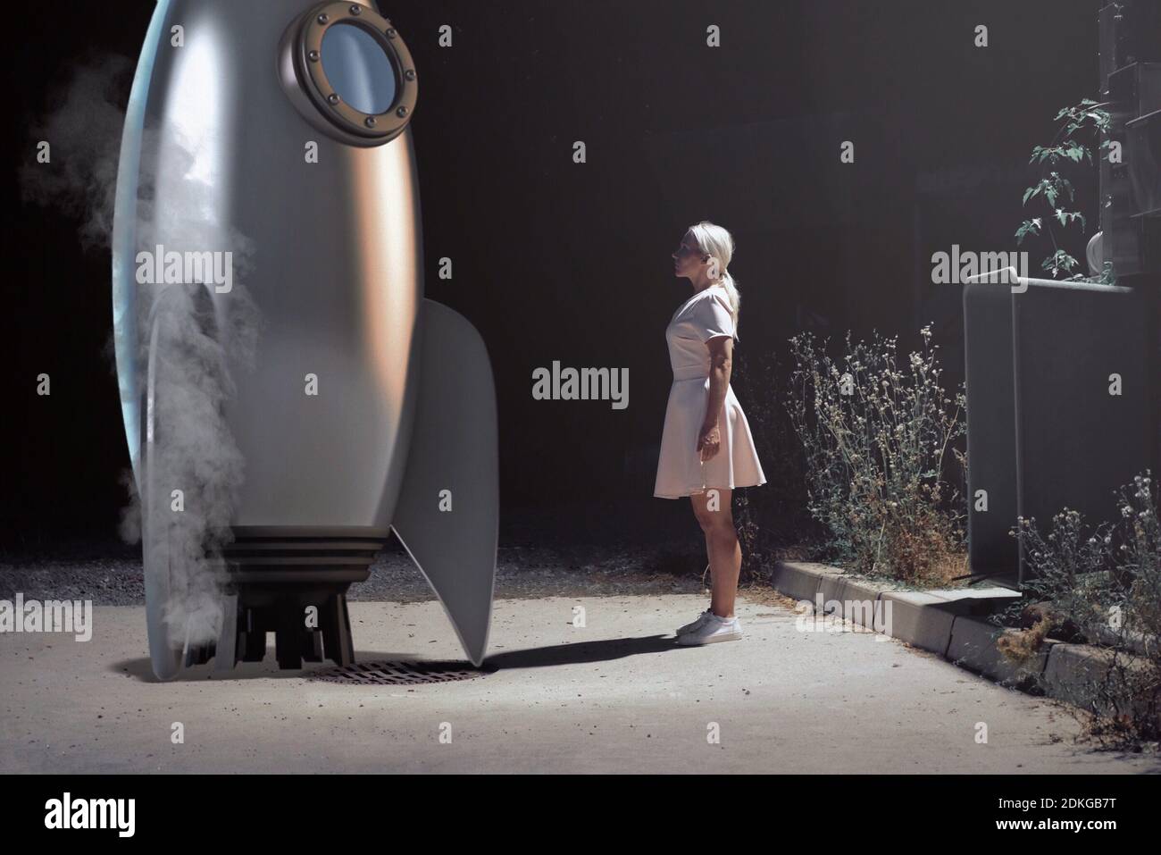 Woman rocket hi-res stock photography and images - Alamy