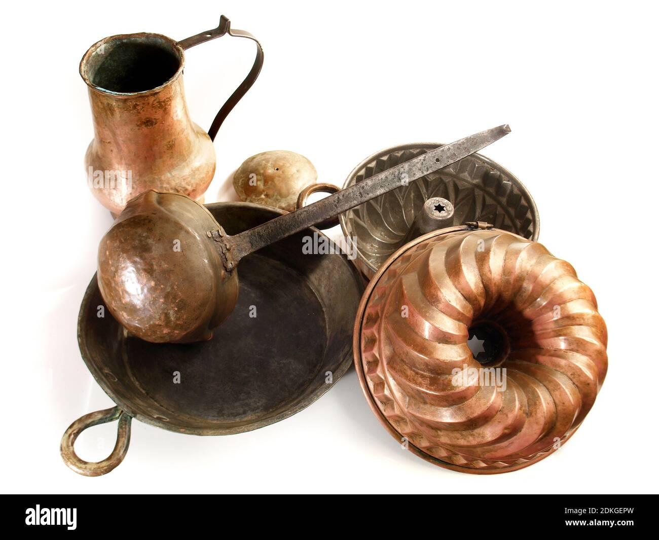 Old Copper Kitchenware and Cake Tin isolated on white Background Stock ...