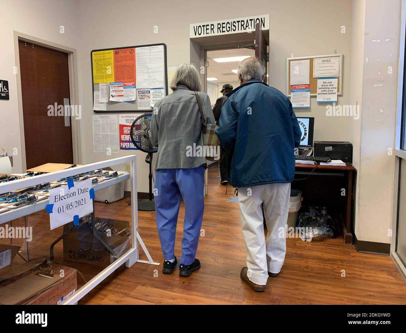 Savannah, Georgia, USA. 15th Dec, 2020. Early voting continues for ...