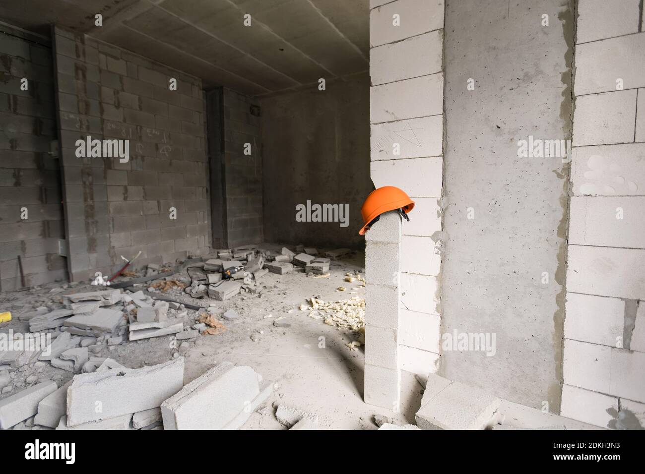 Abandoned house interior, dirty room, rotten peeled walls Stock Photo ...