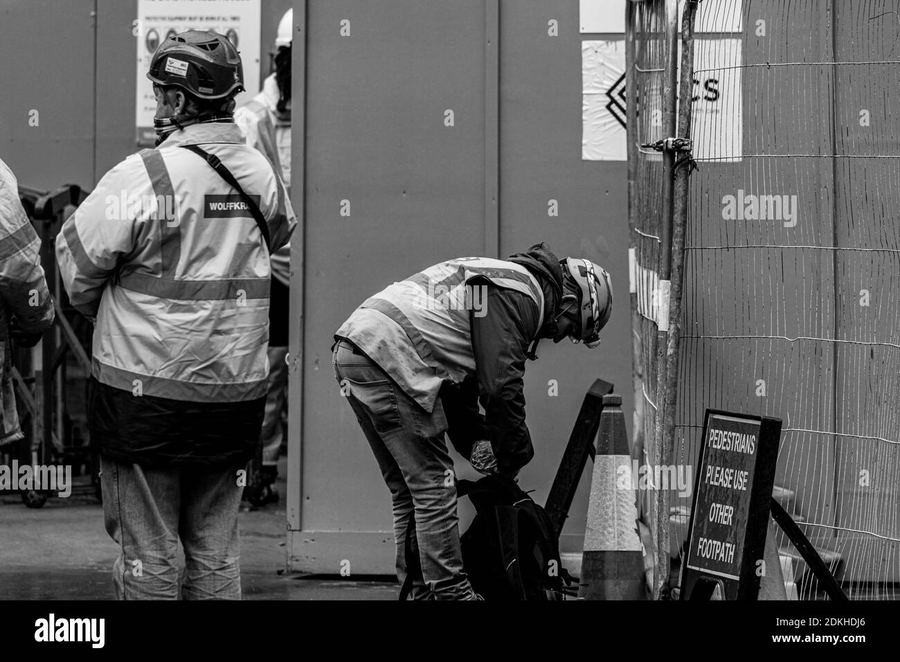 London underground construction workers Black and White Stock Photos ...
