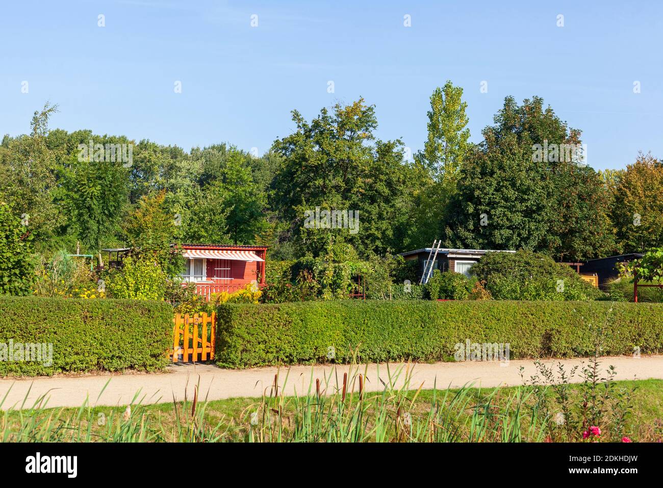 Garden allotments summer houses hi-res stock photography and images - Alamy