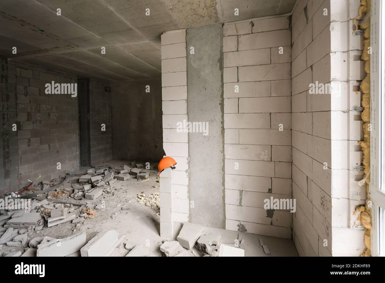 Abandoned house interior, dirty room, rotten peeled walls Stock Photo ...