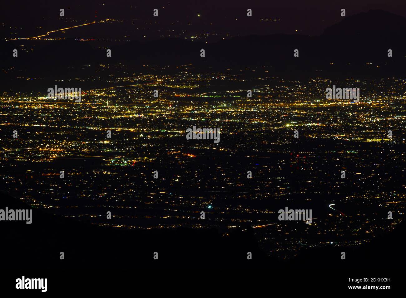 Lights in the distance hi-res stock photography and images - Alamy