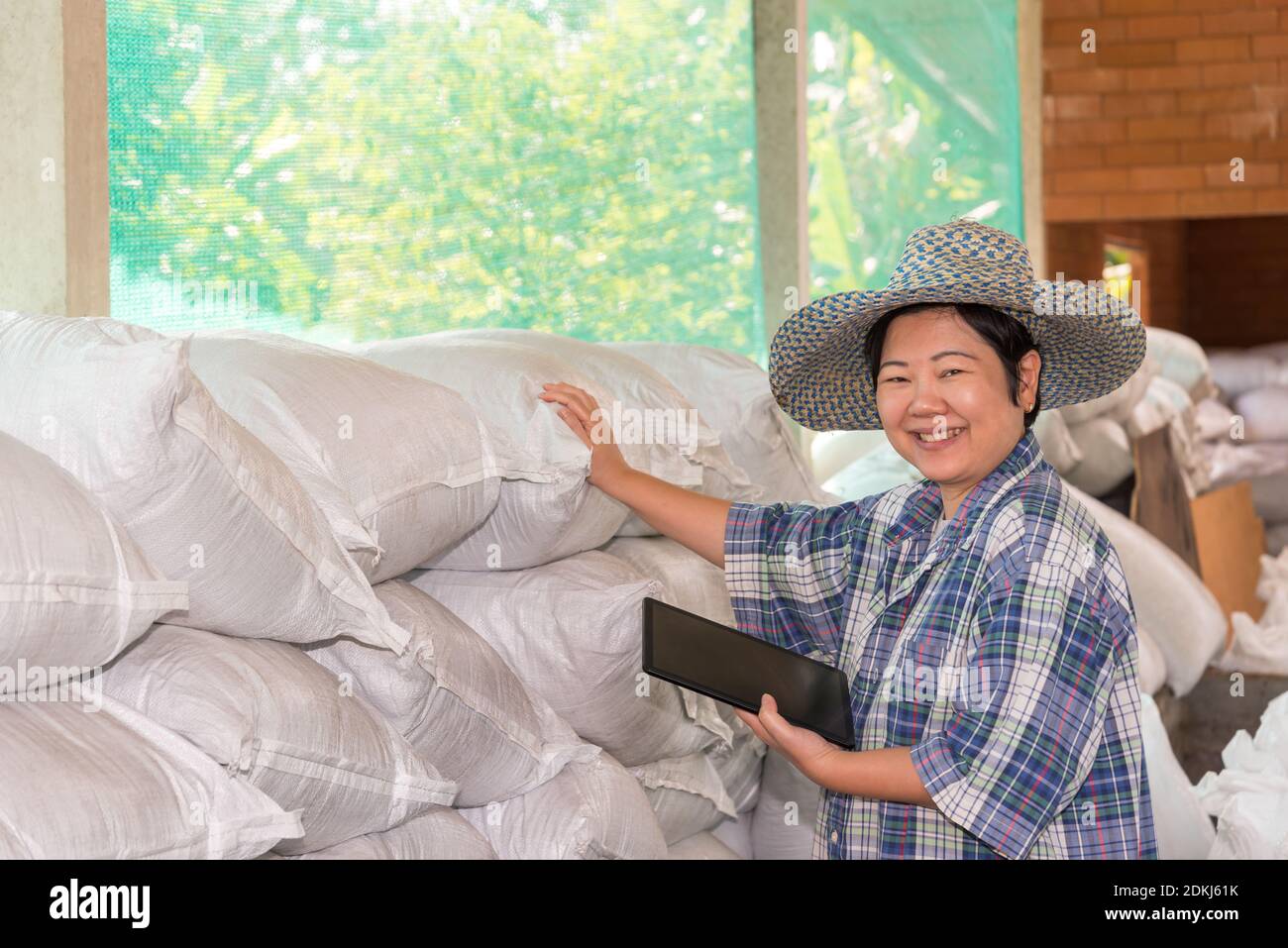 Fertigation High Resolution Stock Photography and Images - Alamy