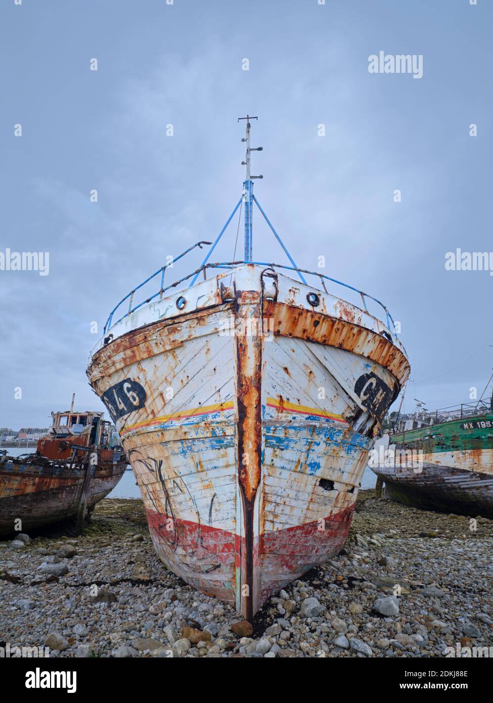 The bow of a decaying ship in the Camaret-sur-Mer ship graveyard in ...