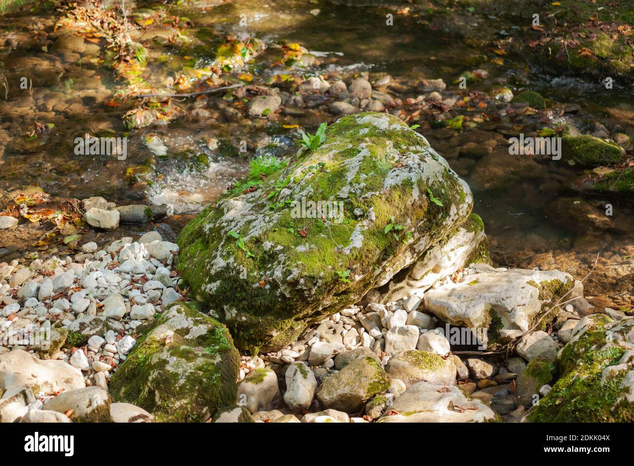 Large stone structure hi-res stock photography and images - Alamy