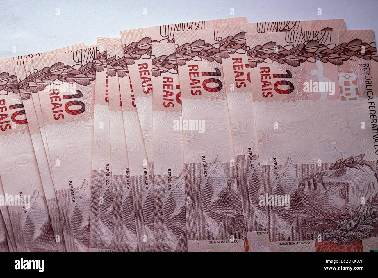 Brazilian paper money of ten reais Stock Photo - Alamy