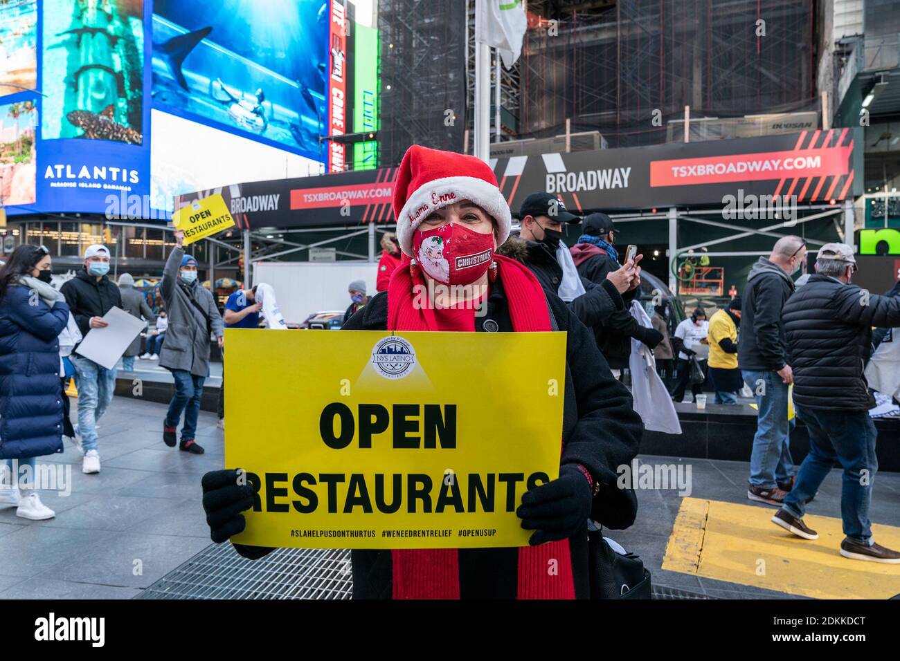 New York, United States. 15th Dec, 2020. Hundreds of restaurant owners ...