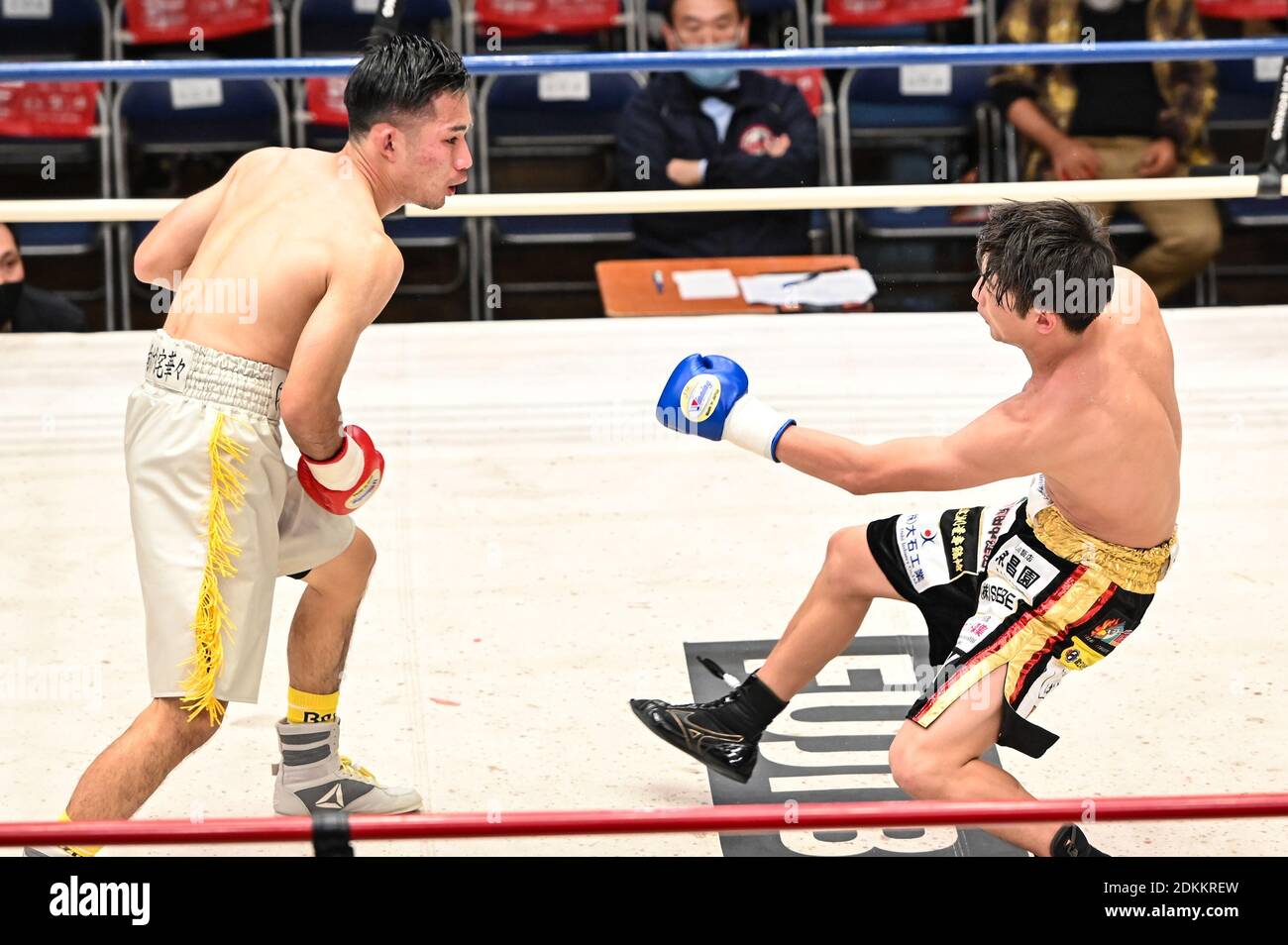 Tokyo, Japan. 10th Dec, 2020. (R-L) Rentaro Kimura, Thunder Teruya ...