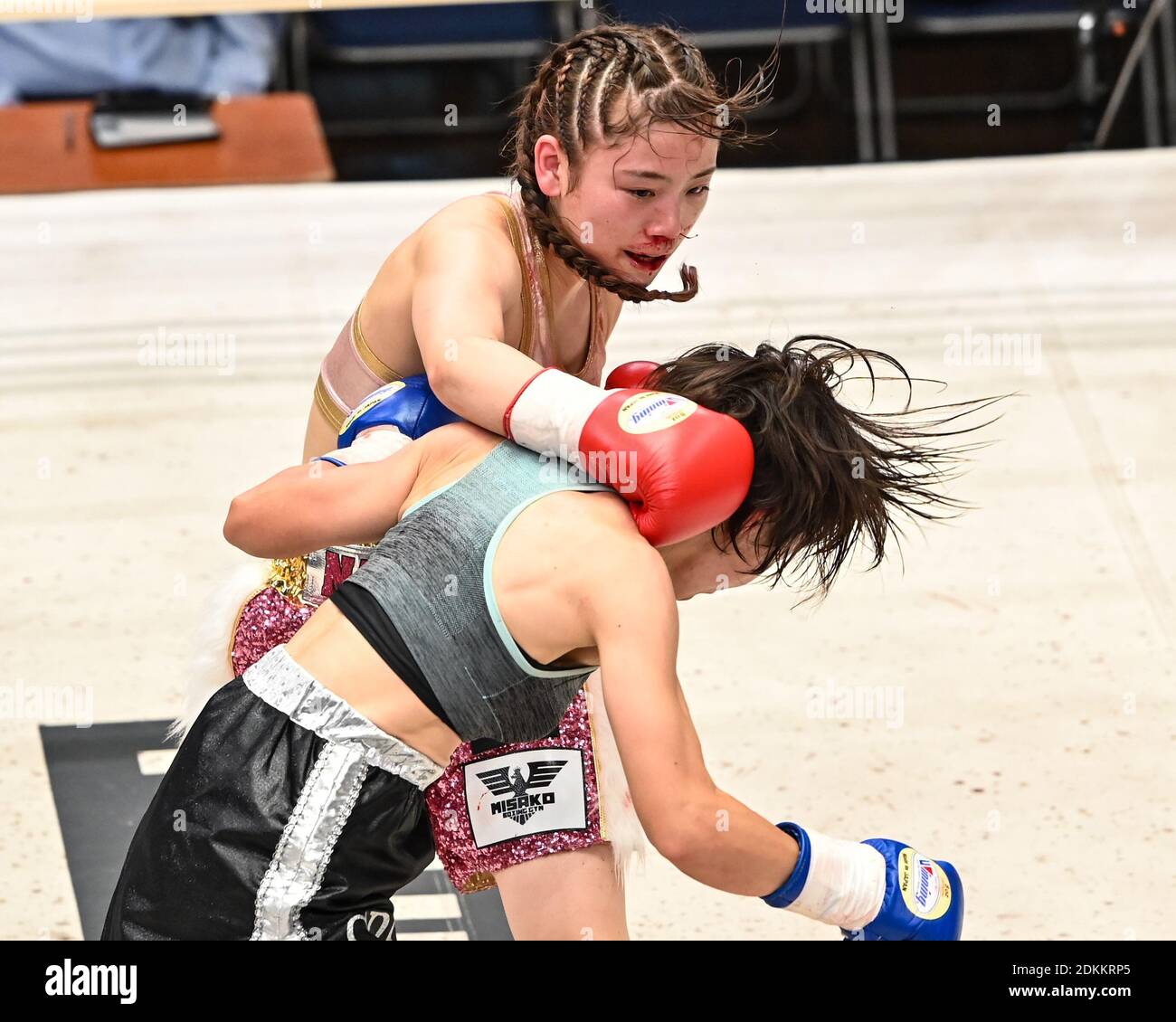 Tokyo, Japan. 10th Dec, 2020. Nanako Suzuki Boxing : Women's minimum weight bout at Korakuen ...