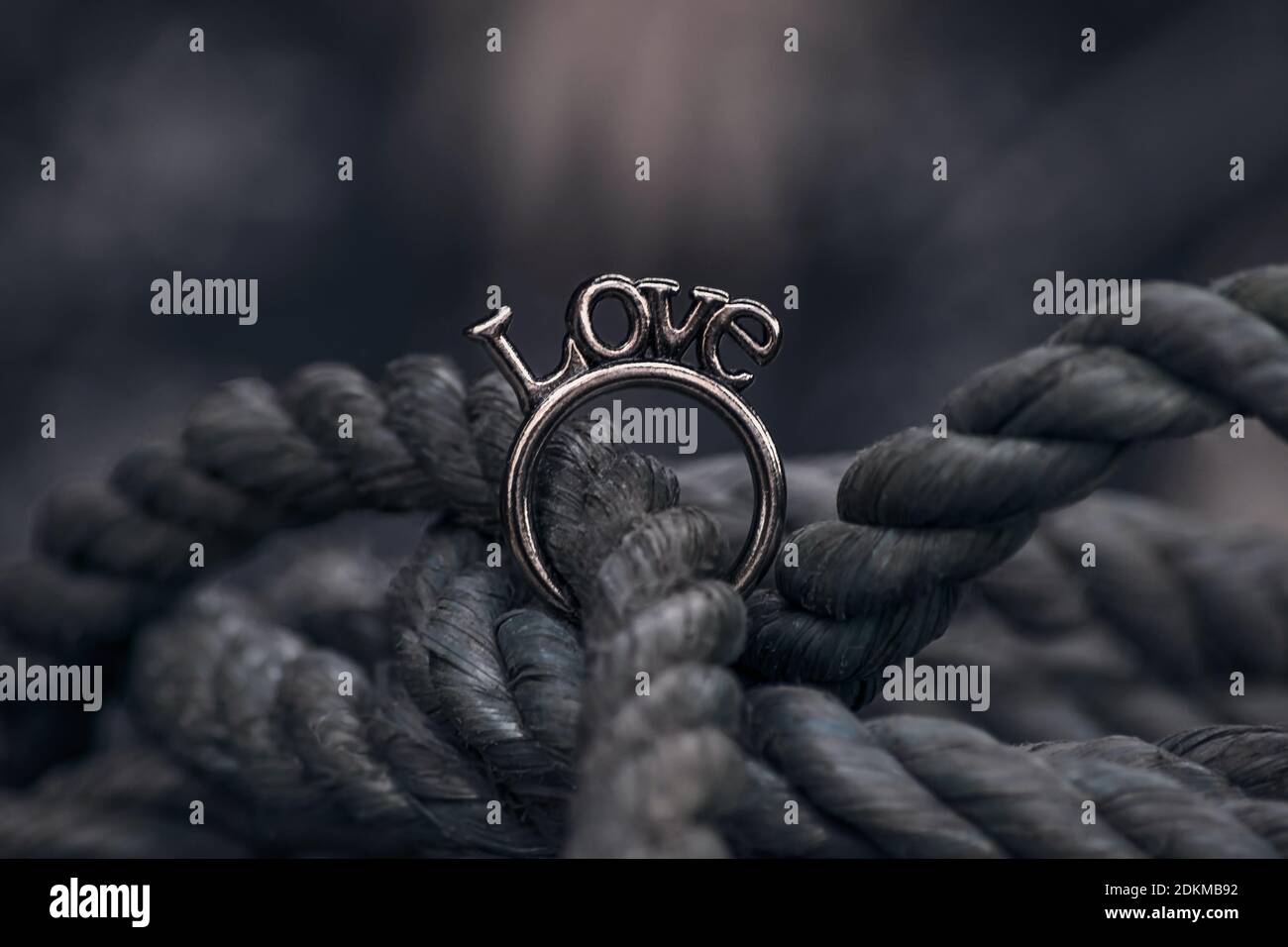 Ring barrow hi-res stock photography and images - Alamy