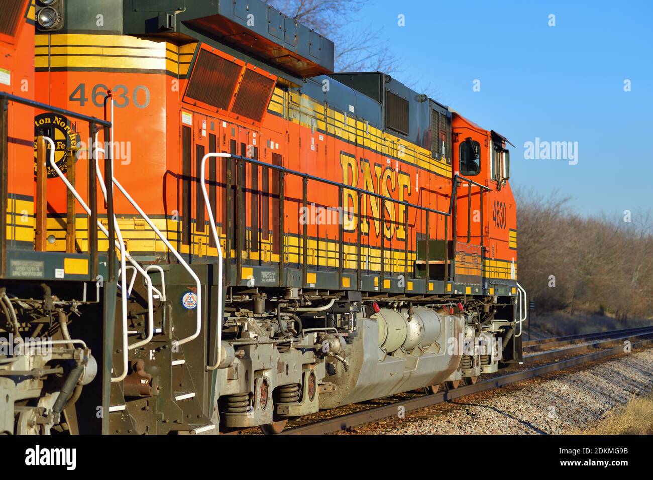 Run through locomotives hi-res stock photography and images - Alamy