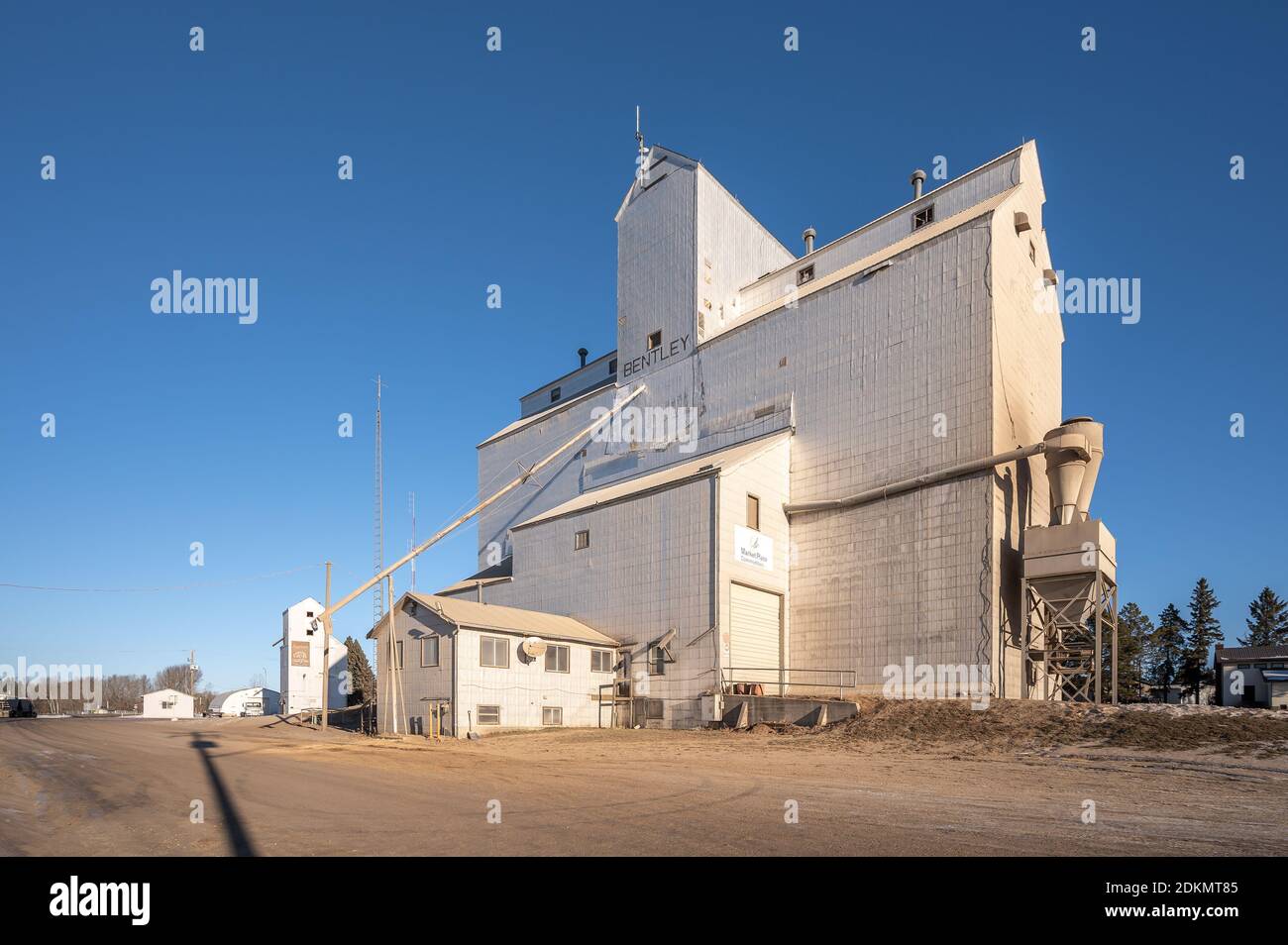 Bentley, Alberta - December 6, 2020: Grain elevator located in Bentley ...