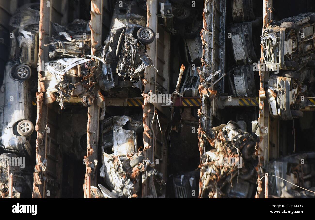 Golden ray cargo ship hi-res stock photography and images - Alamy
