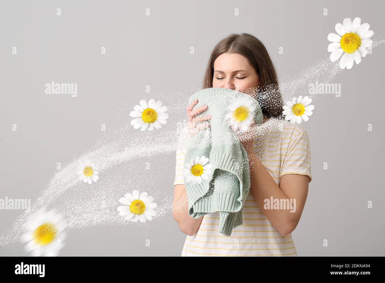 Female smelling fabric hi-res stock photography and images - Alamy