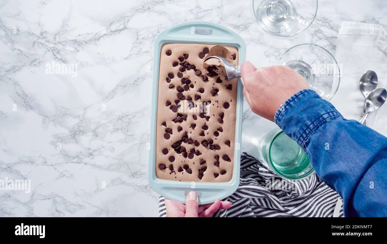 Flat lay. Homemade chocolate ice cream in a baking pan Stock Photo - Alamy
