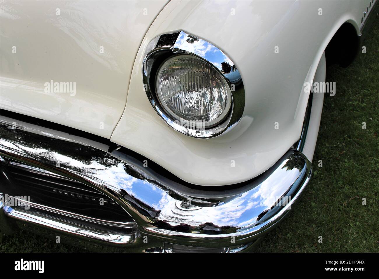 Classic us car, vintage, headlight Stock Photo - Alamy