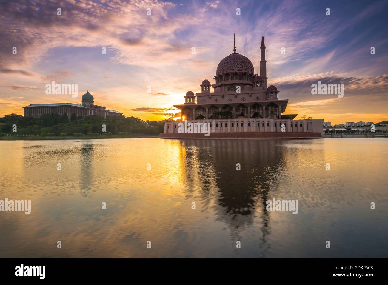 Administrative esplanade hi-res stock photography and images - Alamy