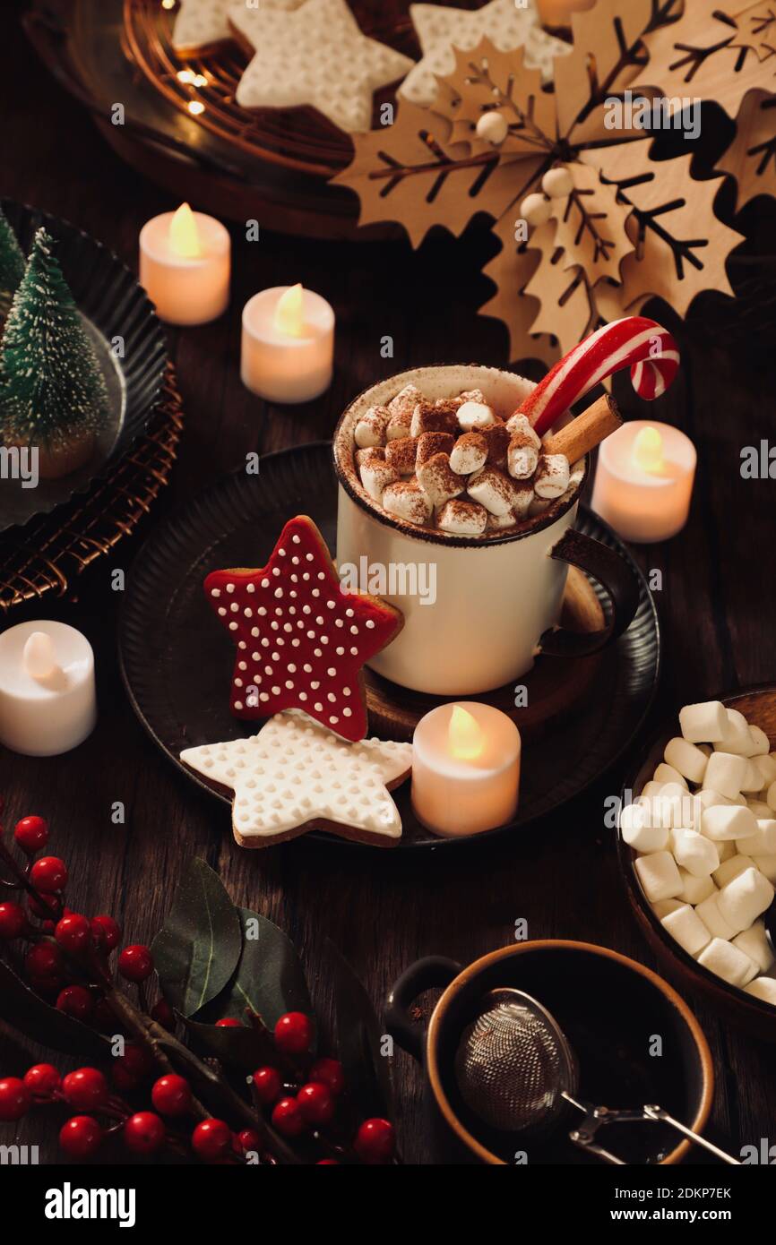 Gingerbread candy cane christmas hi-res stock photography and images ...