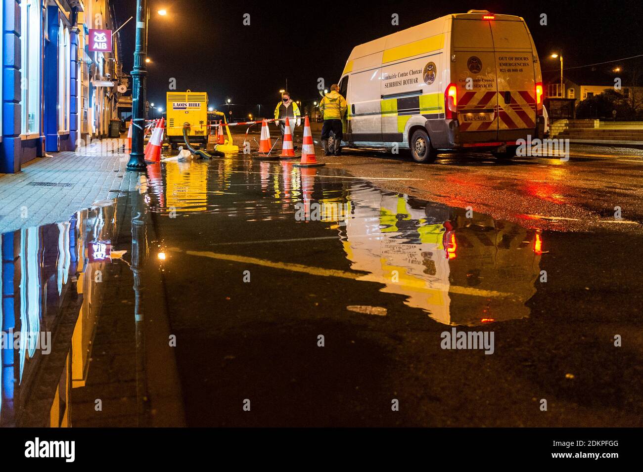 Business damage by flooding hi-res stock photography and images - Alamy