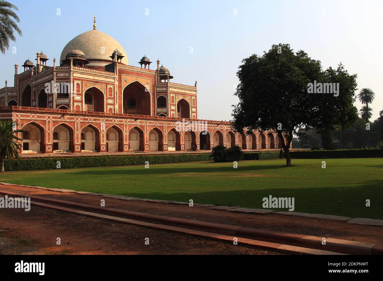 Humayun tomb hi-res stock photography and images - Alamy