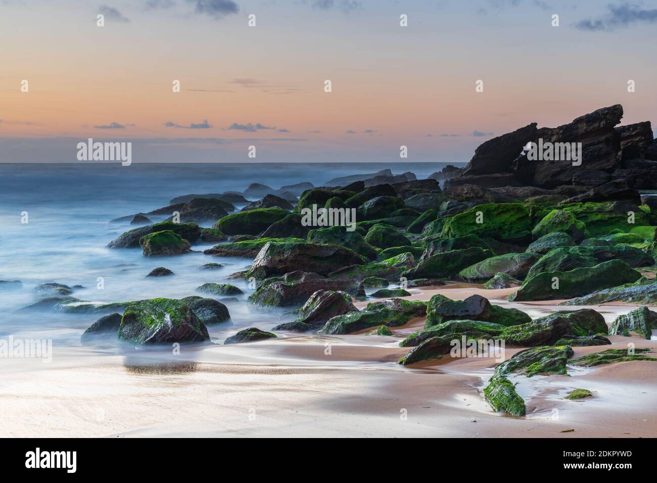 Sunrise by the seaside at Killcare Beach on the Central Coast, NSW ...