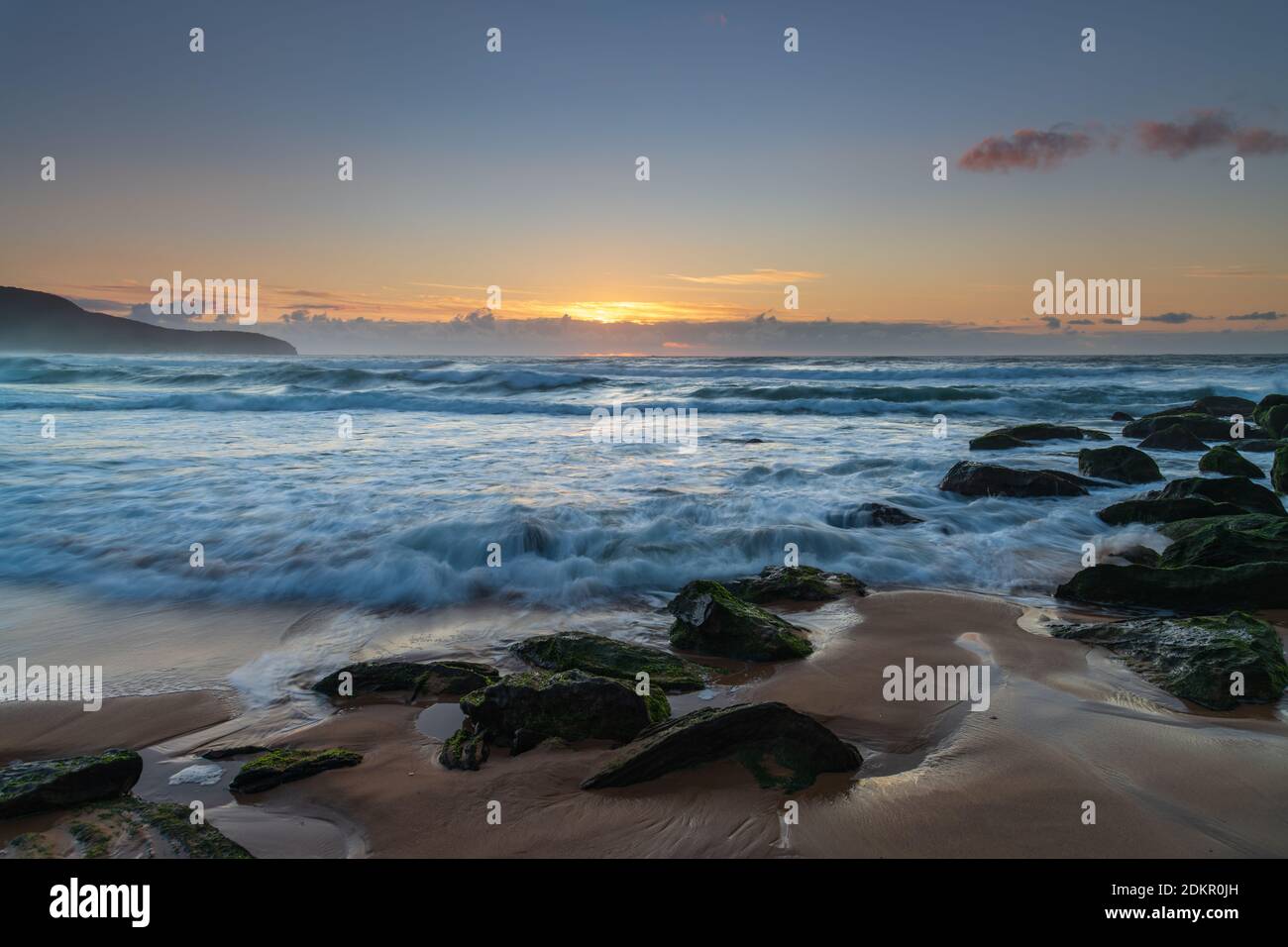 Sunrise by the seaside at Killcare Beach on the Central Coast, NSW ...