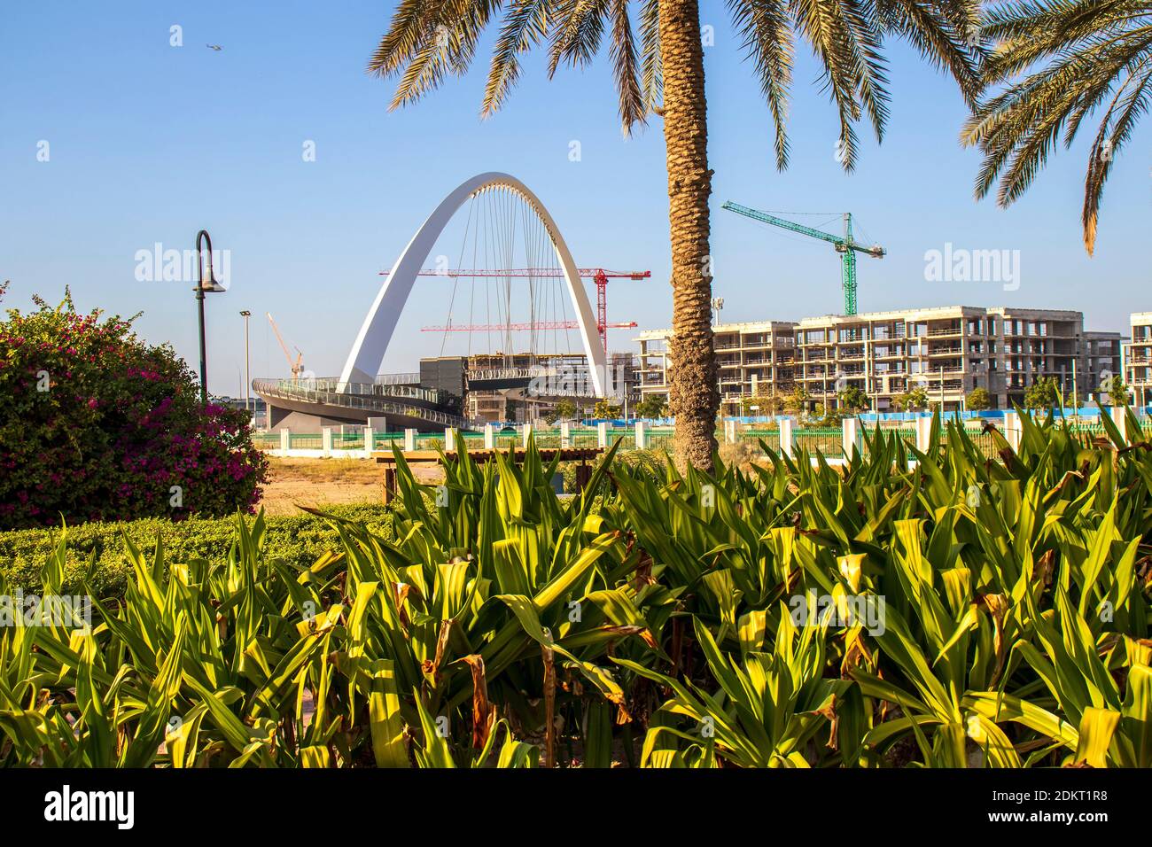 Safa bridge hi-res stock photography and images - Alamy