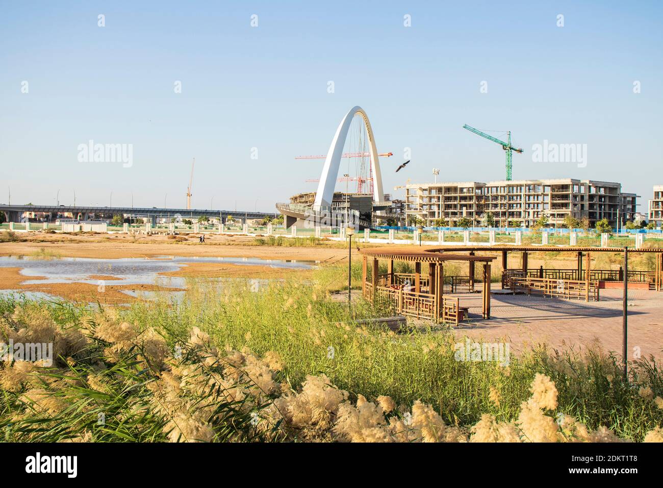 Safa bridge hi-res stock photography and images - Alamy