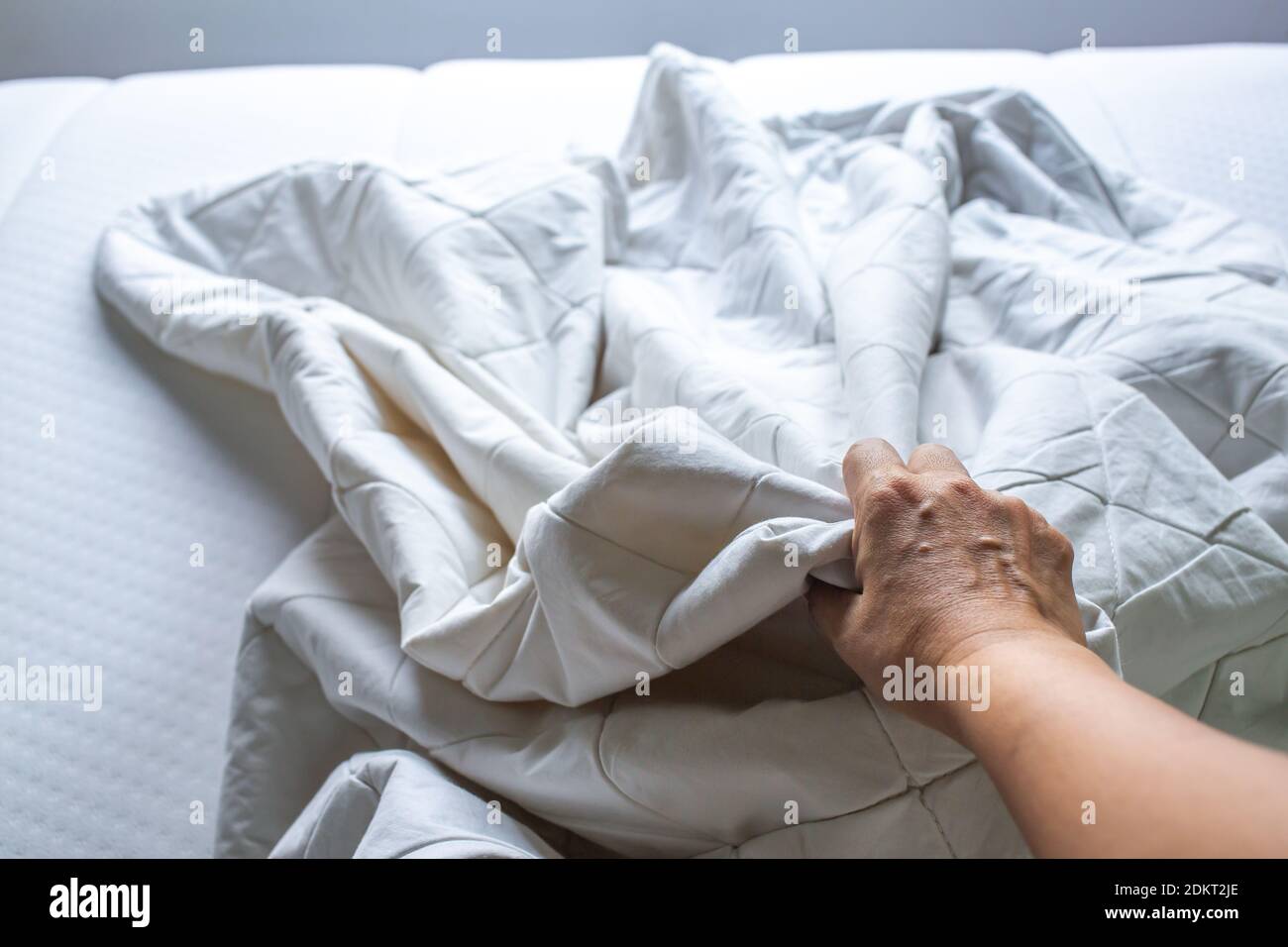 Hand picking cotton hi-res stock photography and images - Alamy