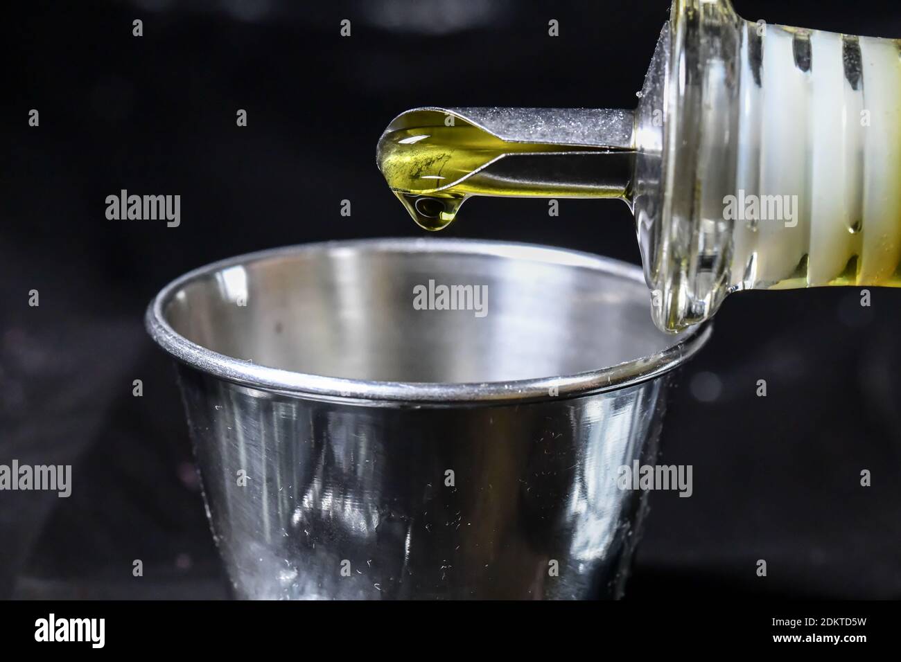 Oil Drip Cup High Resolution Stock Photography and Images - Alamy