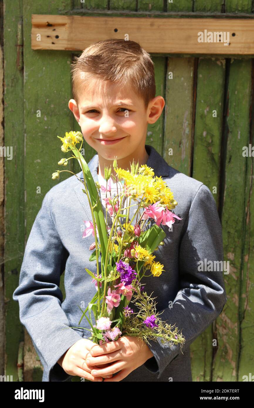 Sumerian clothing hi-res stock photography and images - Alamy