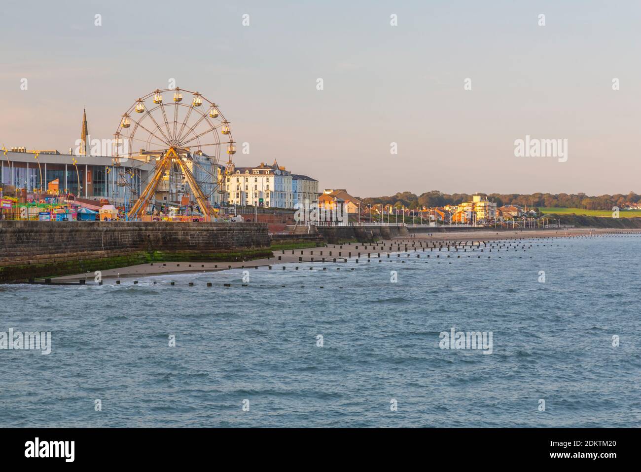 Bridlington sea front hi-res stock photography and images - Alamy