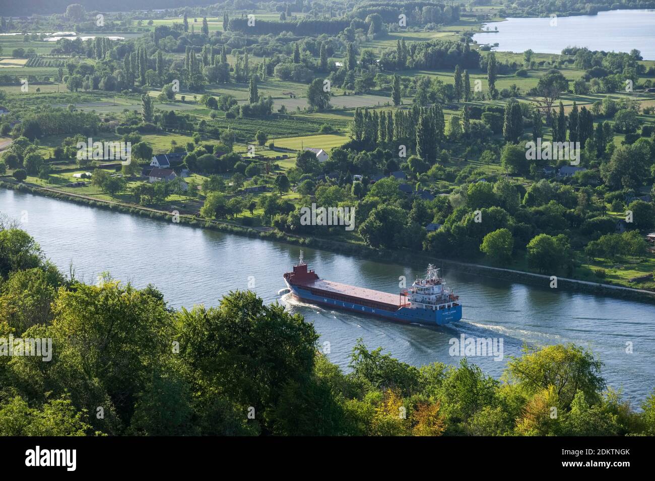 River transport on the River Seine. Cargo ship Wilson Flushing in the ...