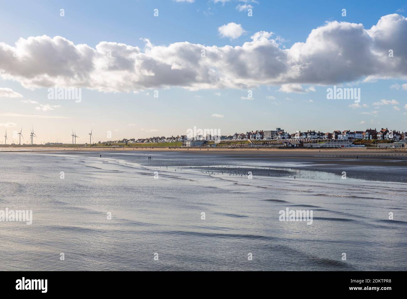 View of South Bridlington Beach, Bridlington, North Yorkshire, England ...